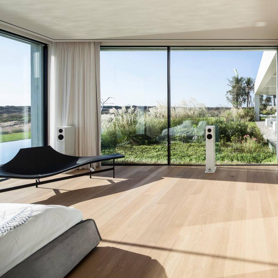 Cor Vision Plus Panoramic Sliding Door - UK Bi-Fold Door Factory Ltd